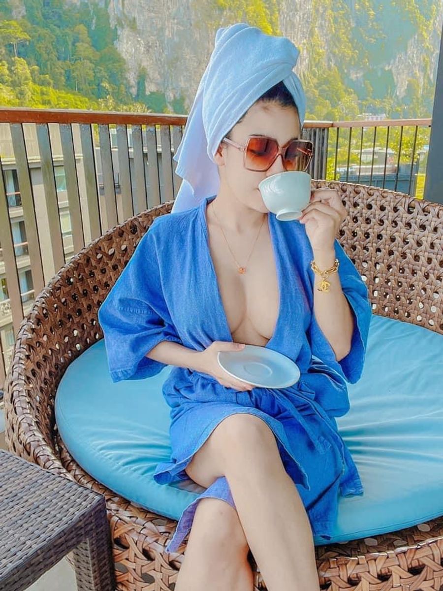 DekEnHUB - Soda หญิง